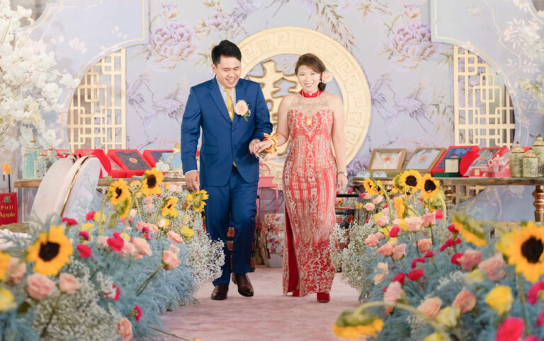 A modern Chinoiserie Tinghun Chinese Engagement Ceremony for Levi ...